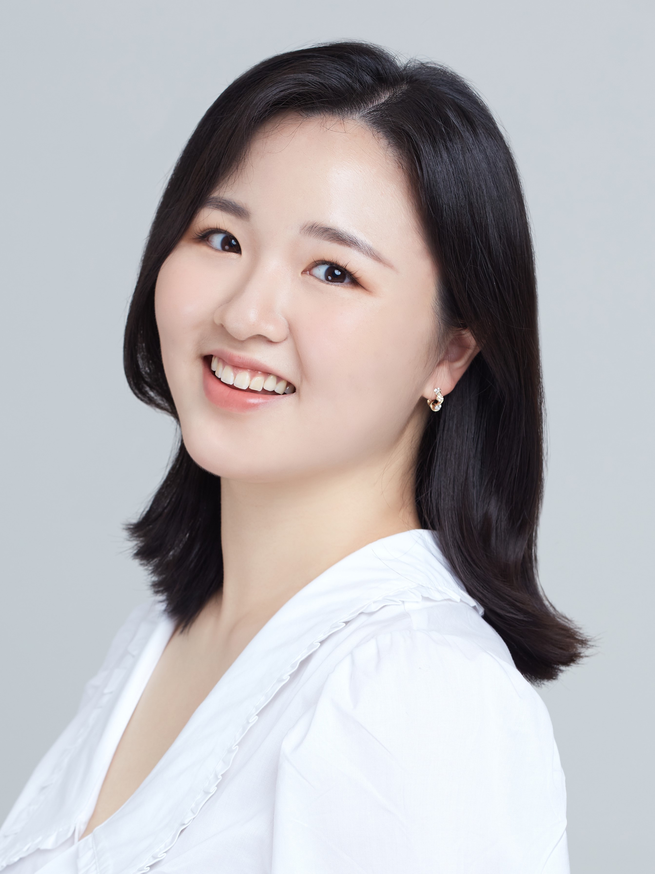 Eunchong Kang, soprano